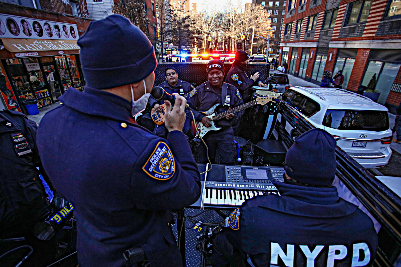 Operation sleigh ride: NYPD delivers gifts throughout NYC | amNewYork