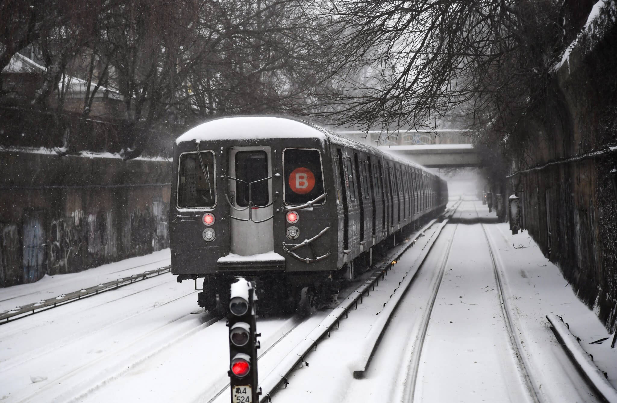 B and Z subway trains come back Wednesday; W line still out due to crew ...