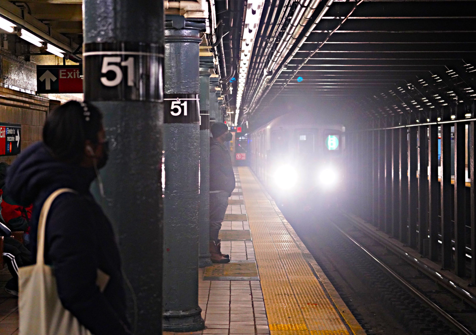 BP Levine continues to probe MTA on track safety amid more subway ...
