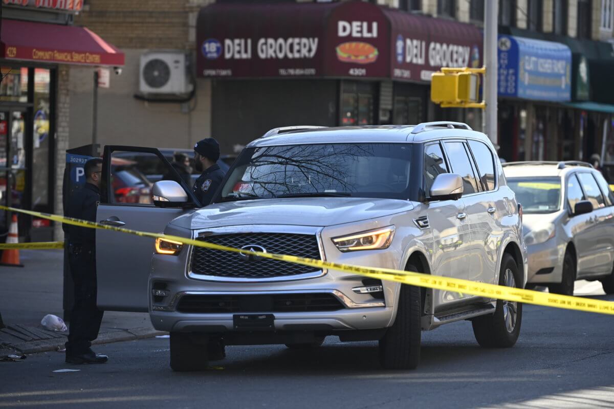 Driver critically injures elderly woman in Brooklyn crash | amNewYork Driver critically injures elderly woman in Brooklyn crash | amNewYork