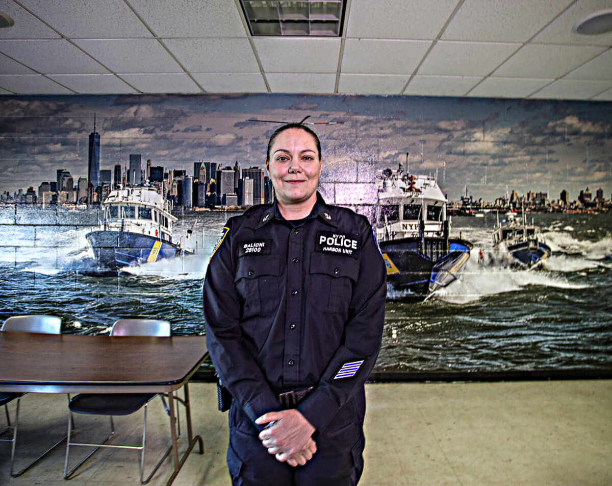 Women proudly take the helm at the NYPD Harbor Unit, patrolling New ...