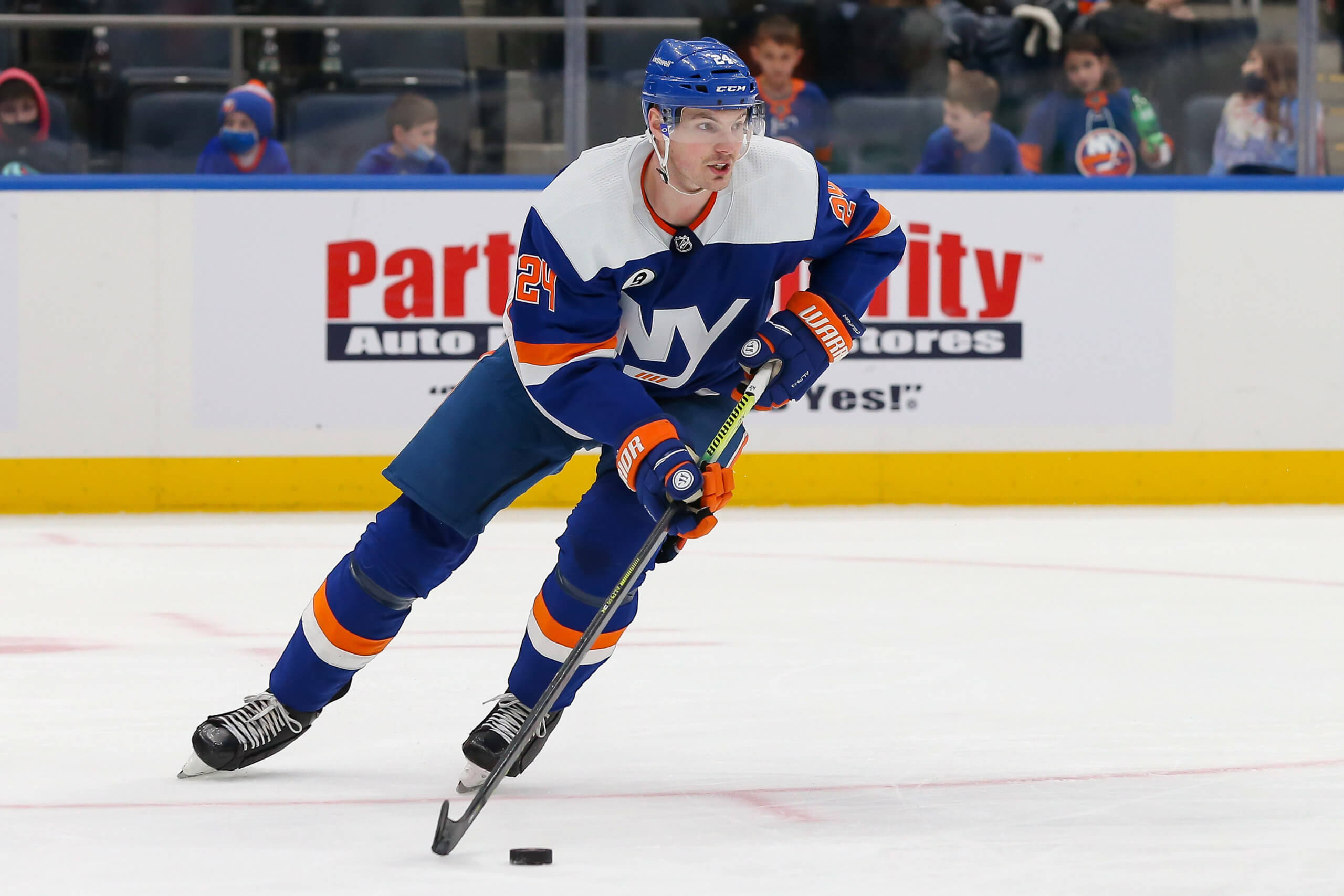 Islanders injury news: Cal Clutterbuck out for season, Scott Mayfield ...