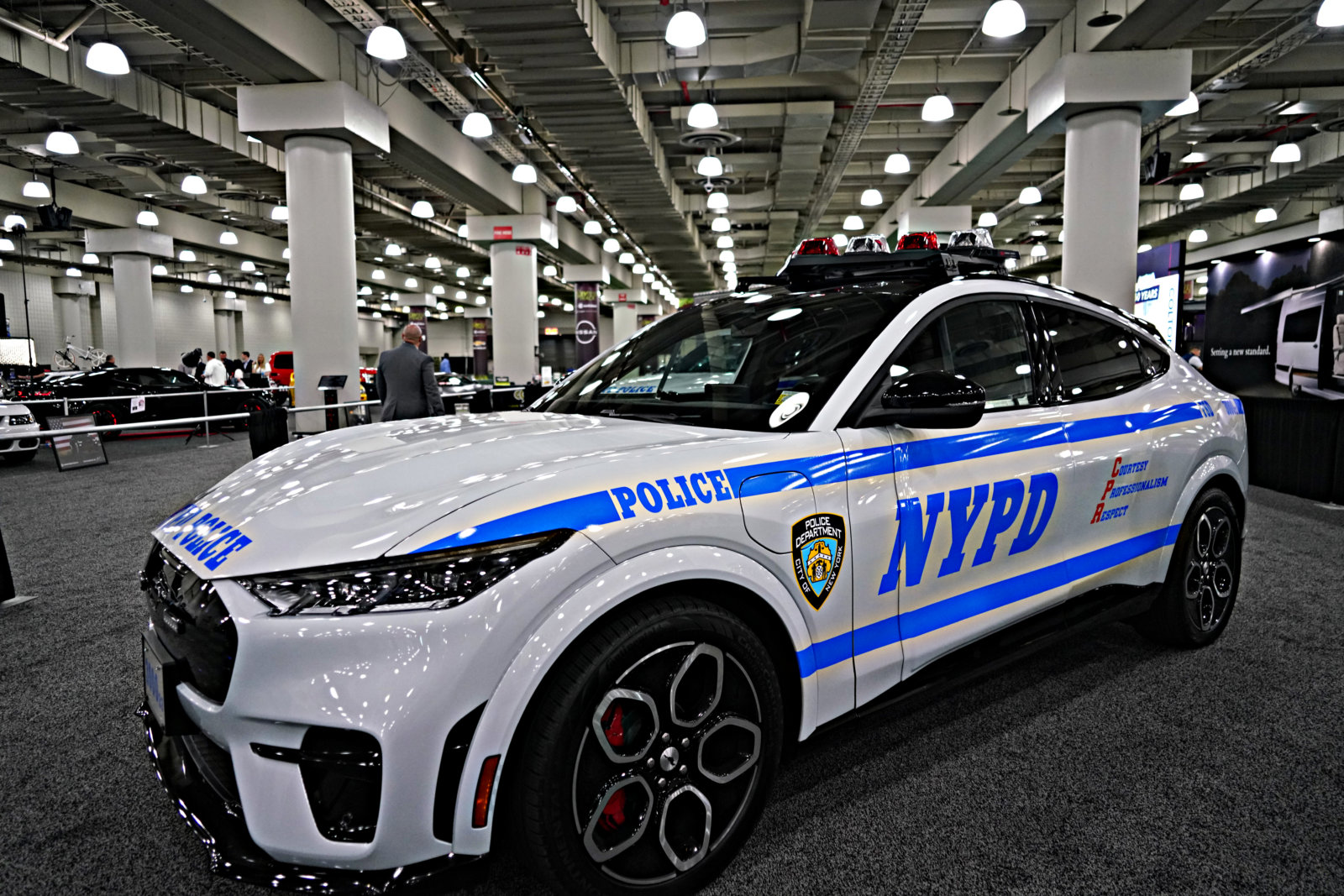 NYPD unveils fully electric cruiser at New York International Auto Show ...
