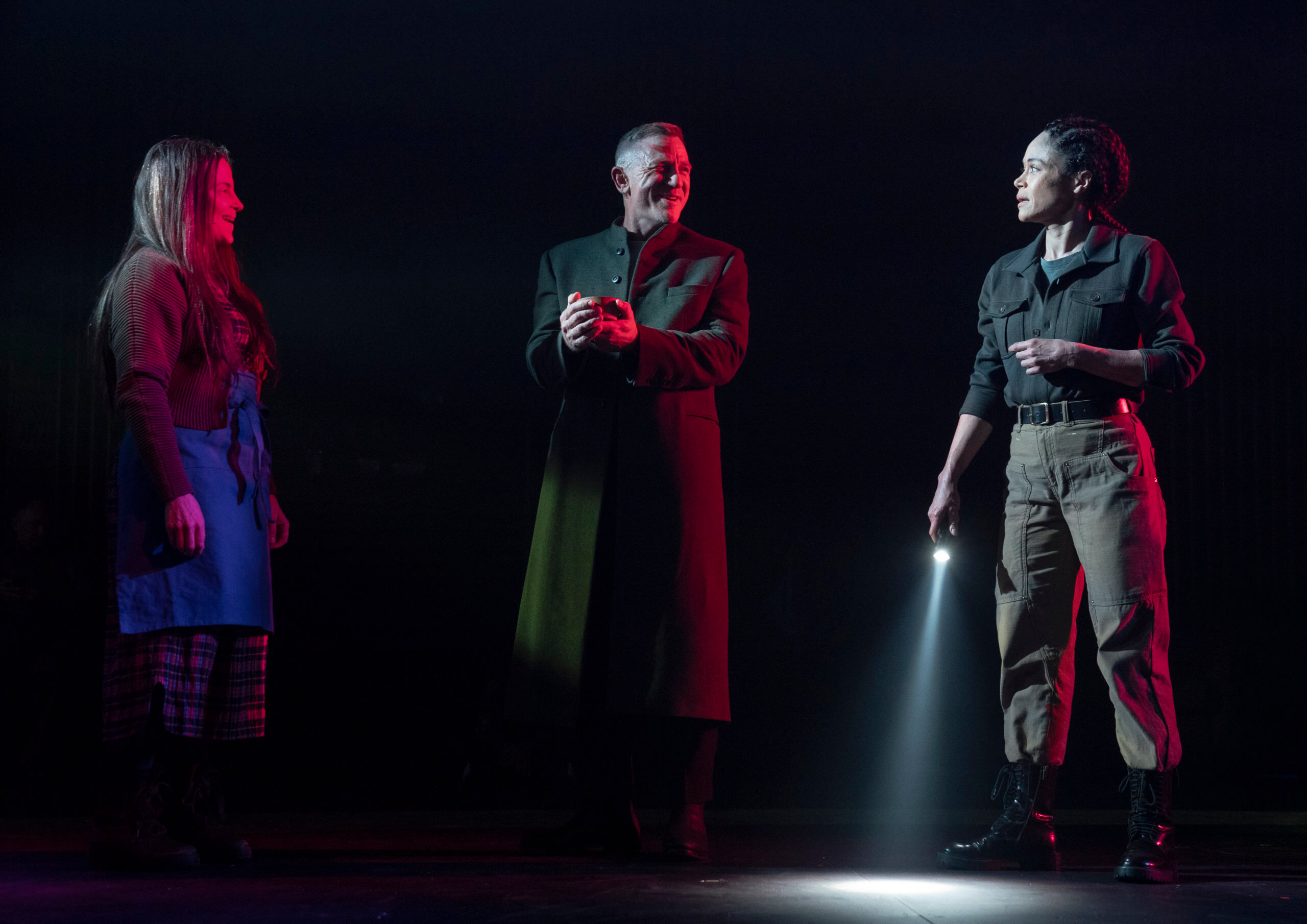 Review | ‘Macbeth’ hits Broadway with Daniel Craig and weird direction ...