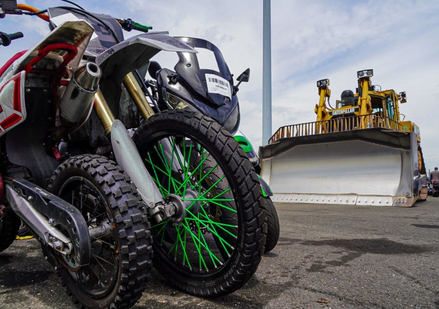 Crush ’em! NYPD flattens more dirt bikes, ATVs in Brooklyn while ...
