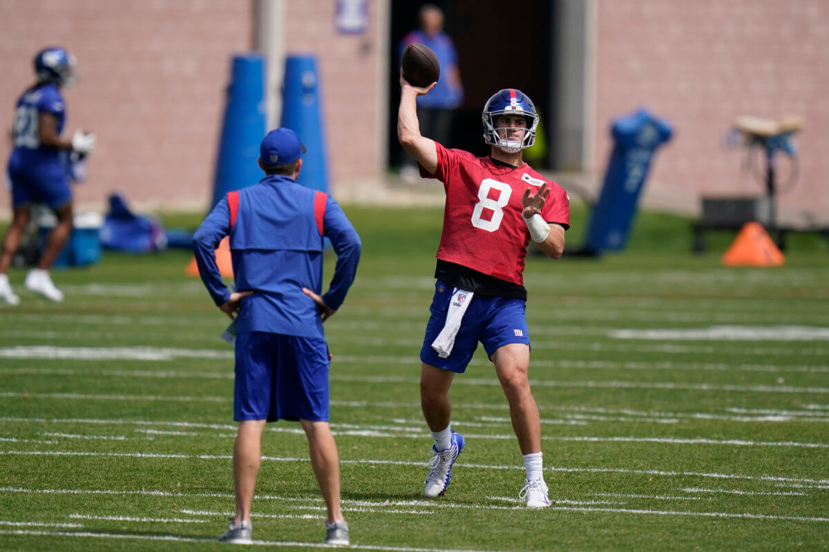 Daniel Jones looks to halt turnovers heading into contract season with ...