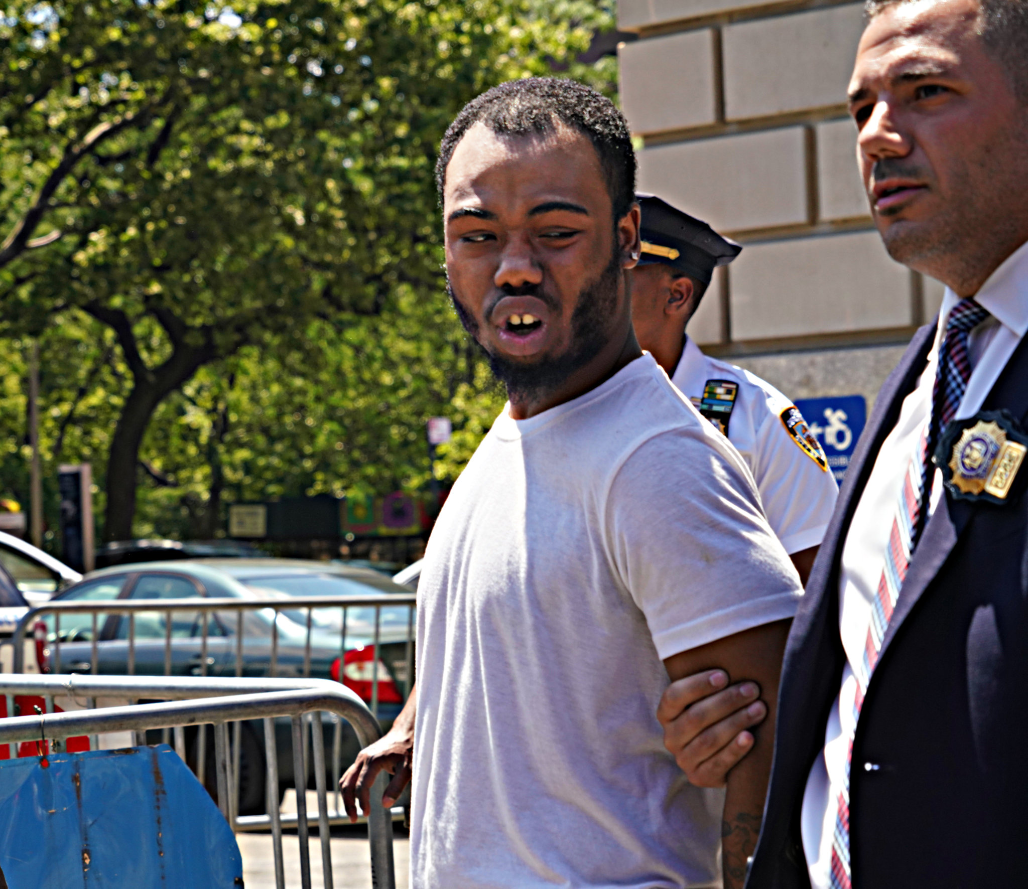 ‘I didn’t kill my daughter, bitch!’: Bronx mom and her son cuffed for ...