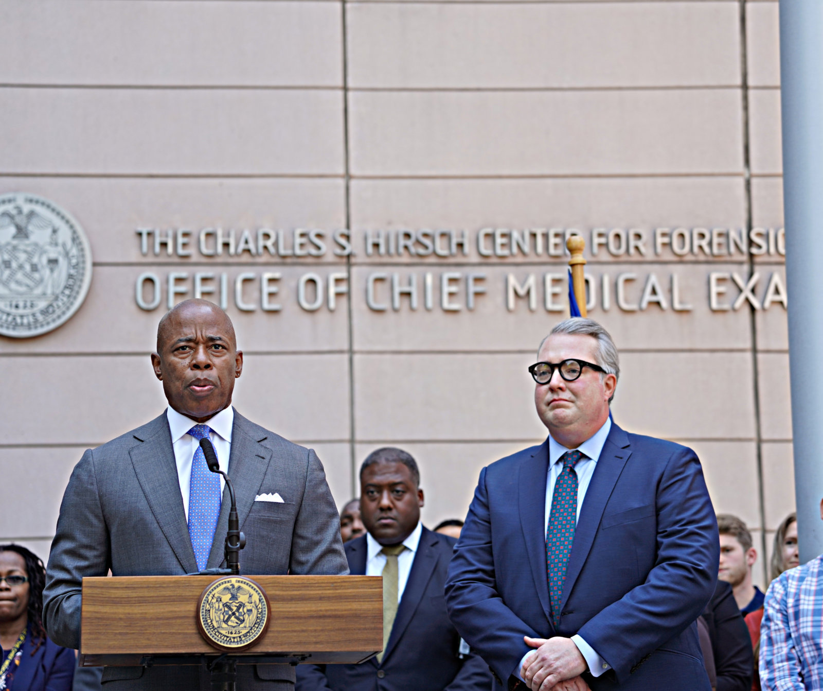 ‘This is the best lab on the planet’: Mayor unveils first-ever DNA gun ...