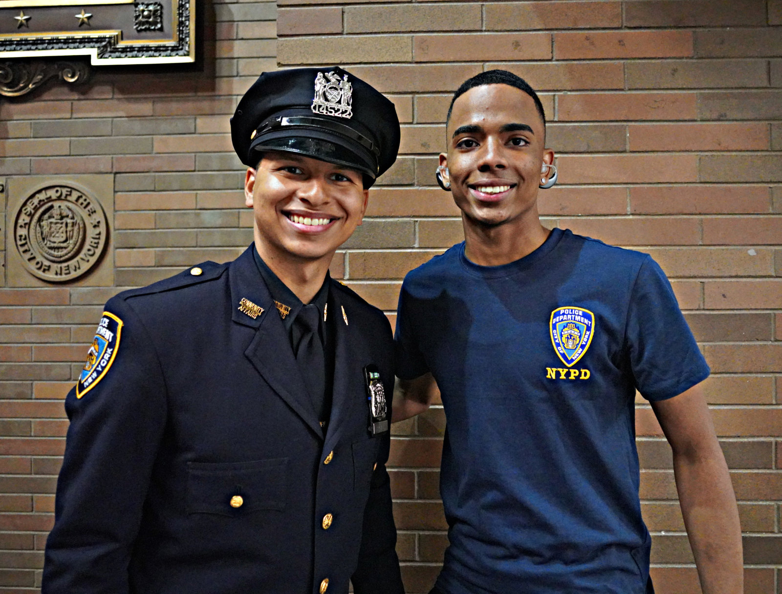 First day on the job: 600 NYPD summer youth workers sworn in at police ...