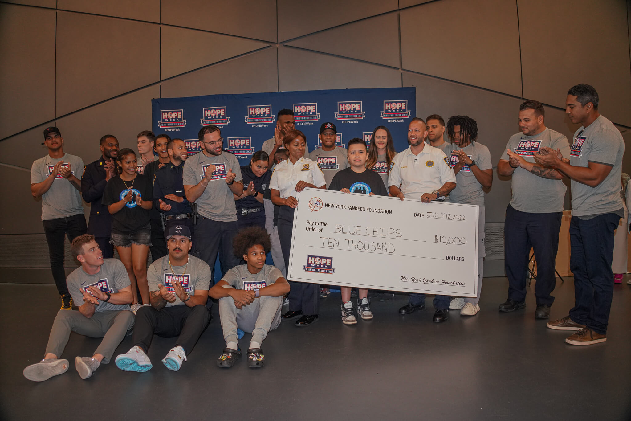 New York Yankees honor NYPD Blue Chips program for HOPE week | amNewYork