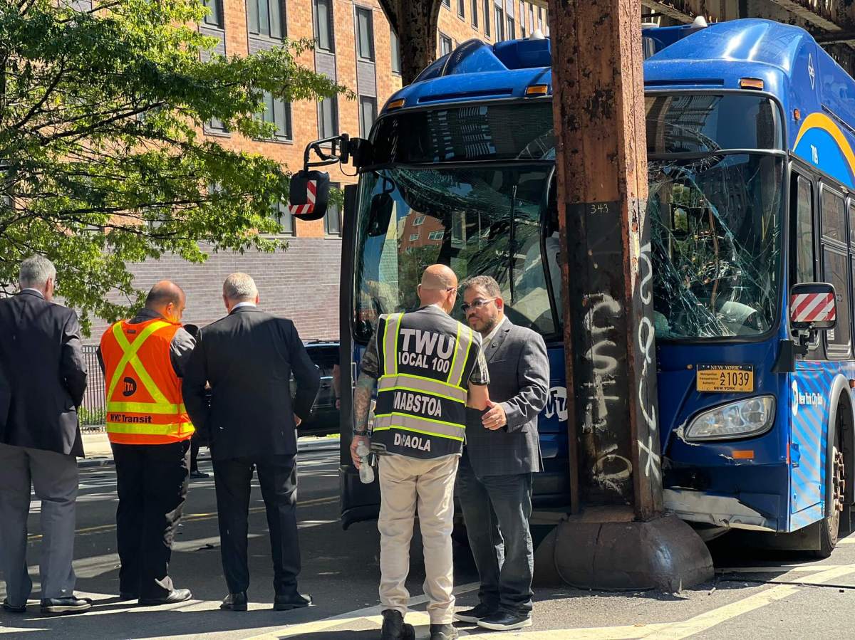 MTA bus driver seriously injured after crashing into Bronx elevated ...