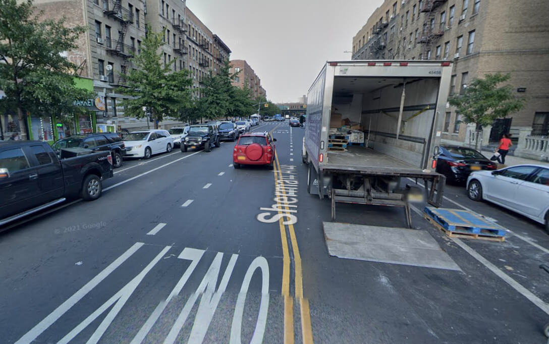 Inwood Crash Kills Two, Injures Five