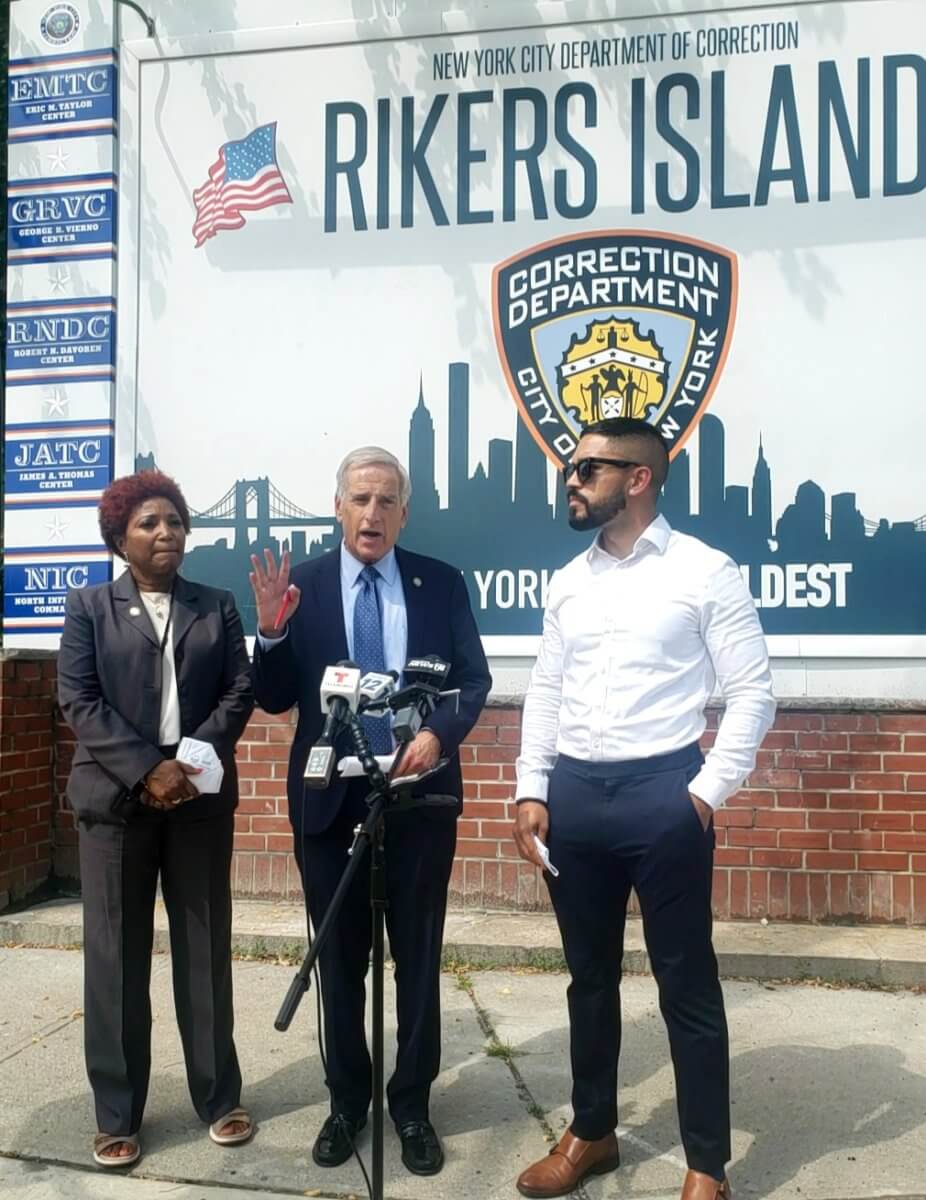 Elected officials pay unannounced visit to Rikers Island after release ... Elected officials pay unannounced visit to Rikers Island after release ...