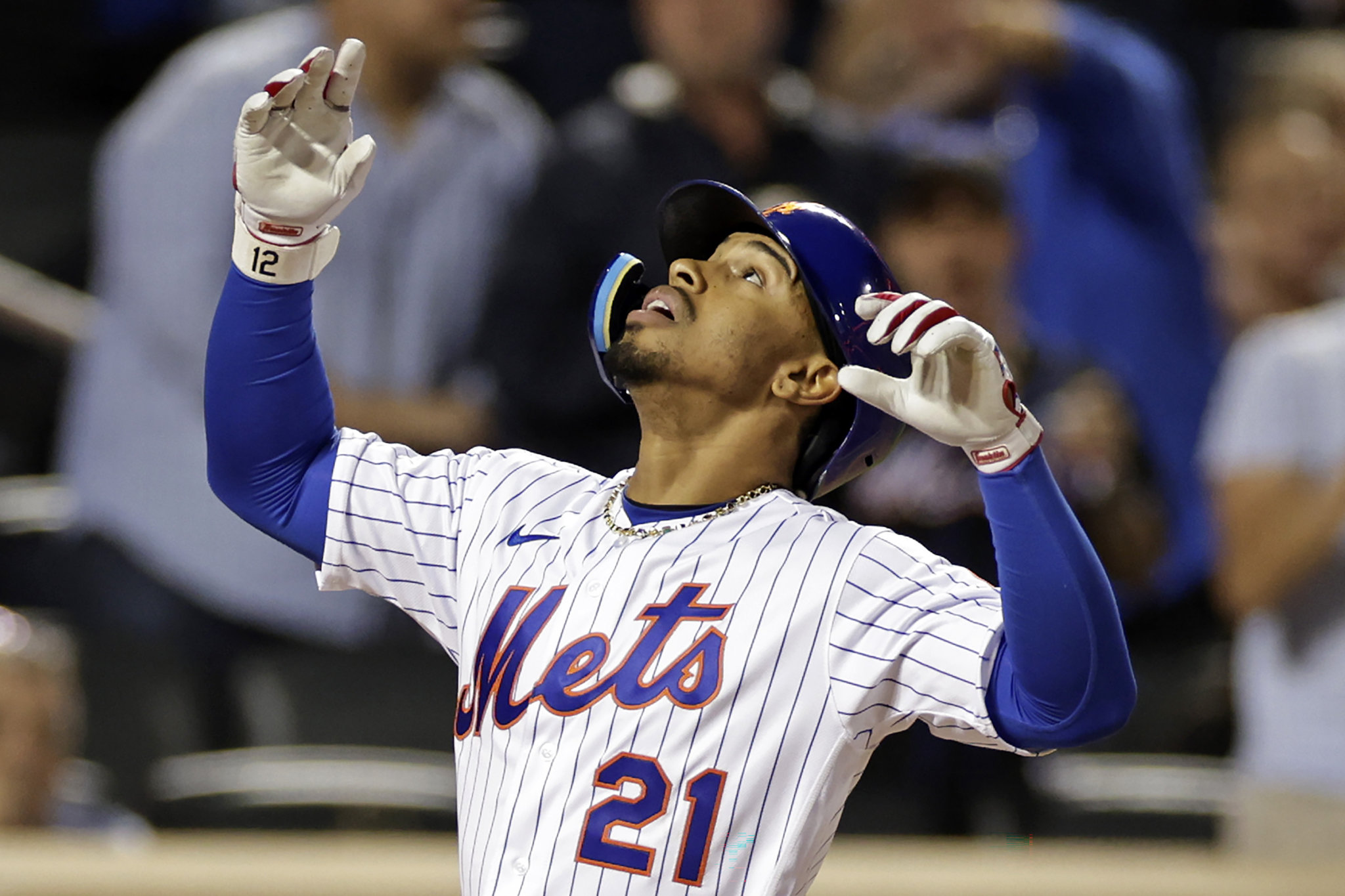 Francisco Lindor has big night, Mets beat Pirates on Roberto Clemente ...