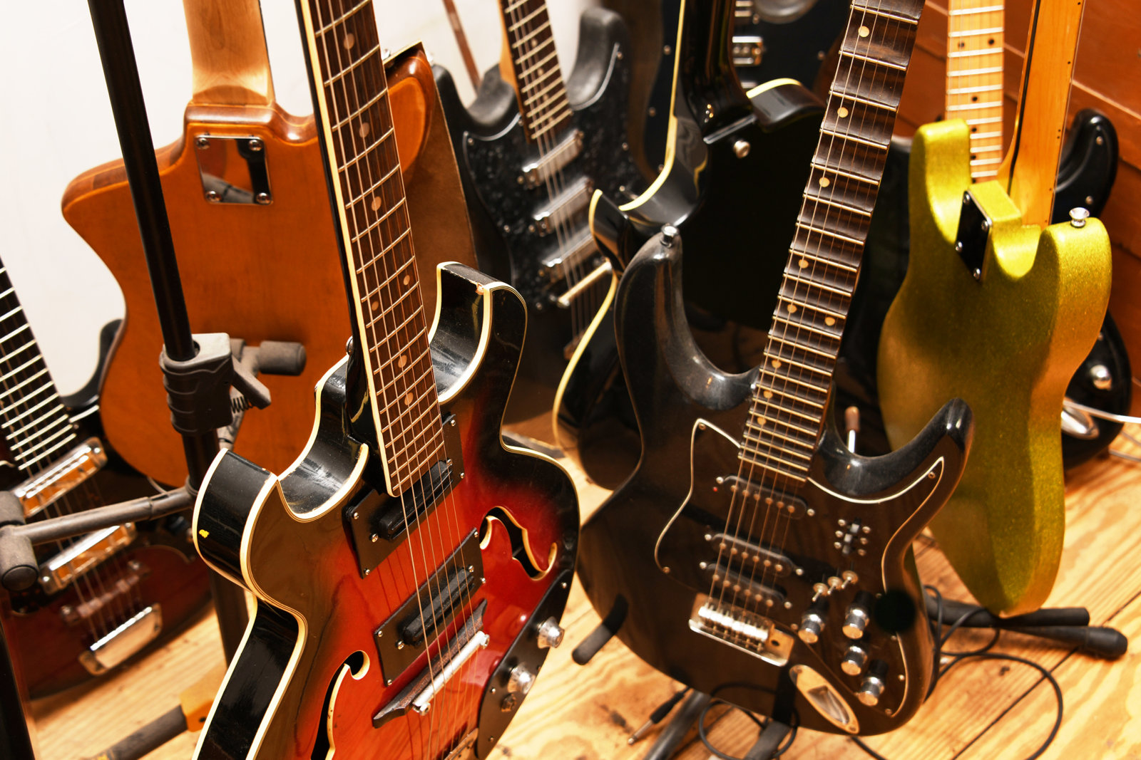 East Village musician and composer Elliott Sharp shares the secrets to his avant-garde style ...