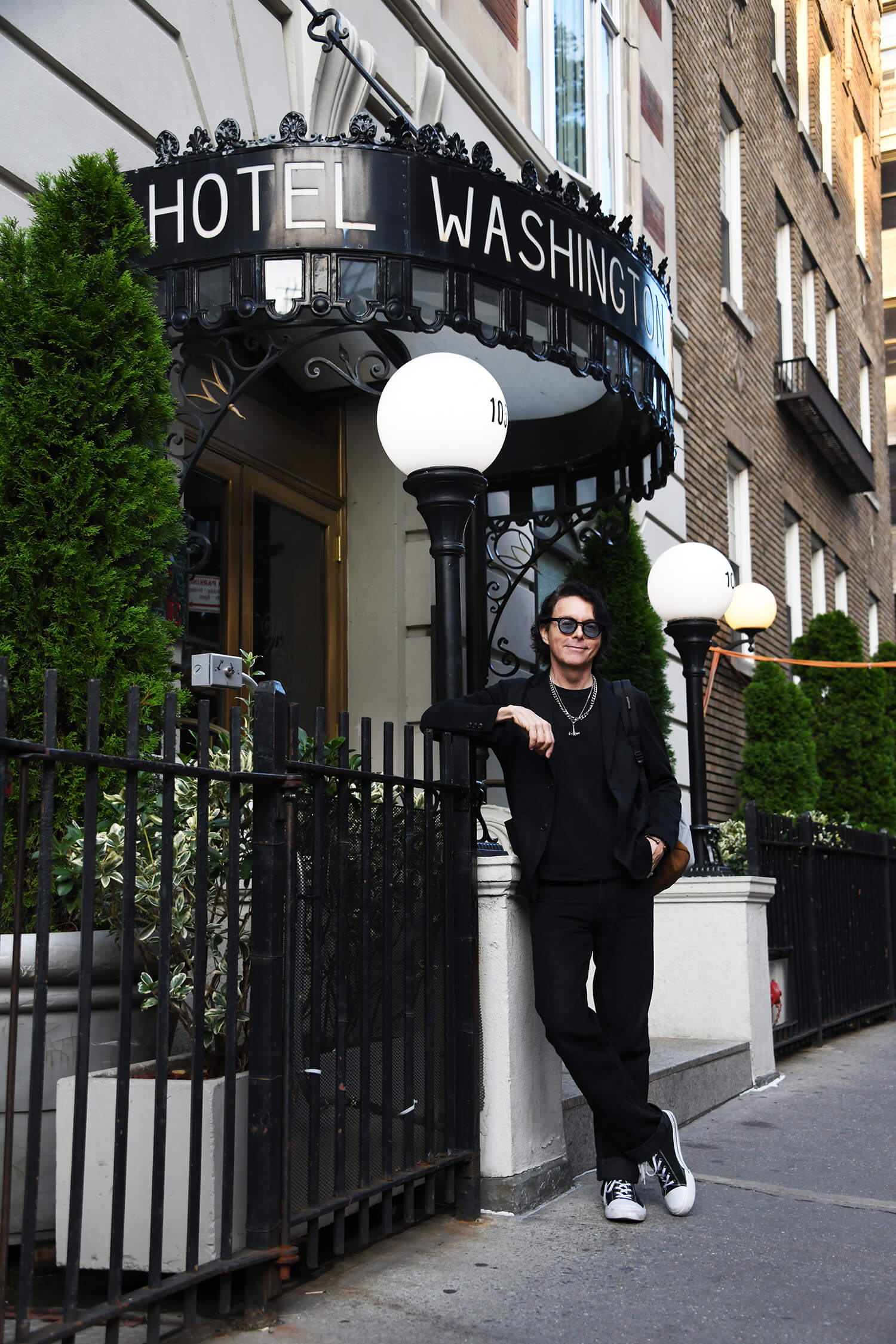 Greenwich Village author and musician Richard Barone pens a history of ...