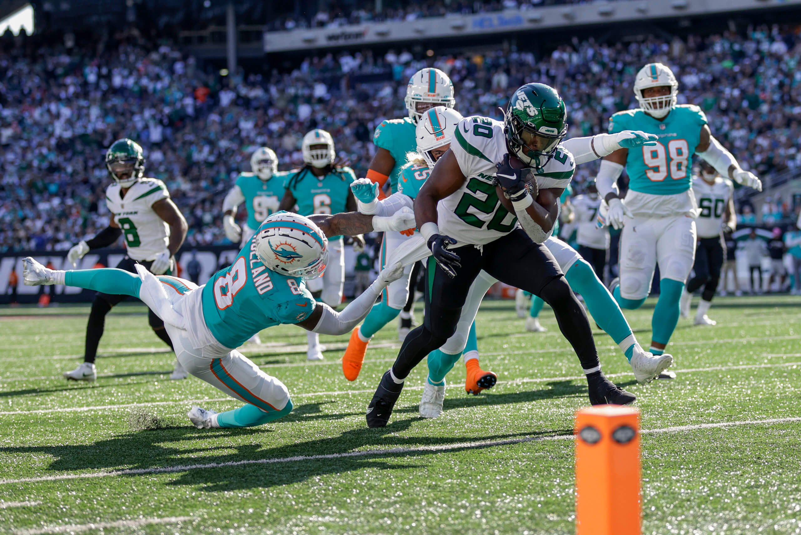 Jets vs. Dolphins Week 12 Preview: How to watch, keys to the game, and ...