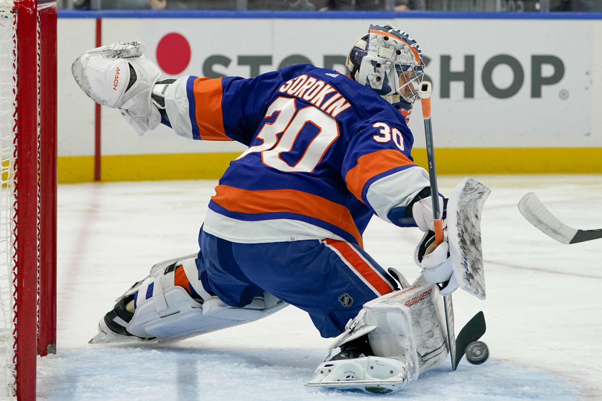 Ilya Sorokin saves 41 shots, Islanders shut out frustrated Rangers 3-0 ...