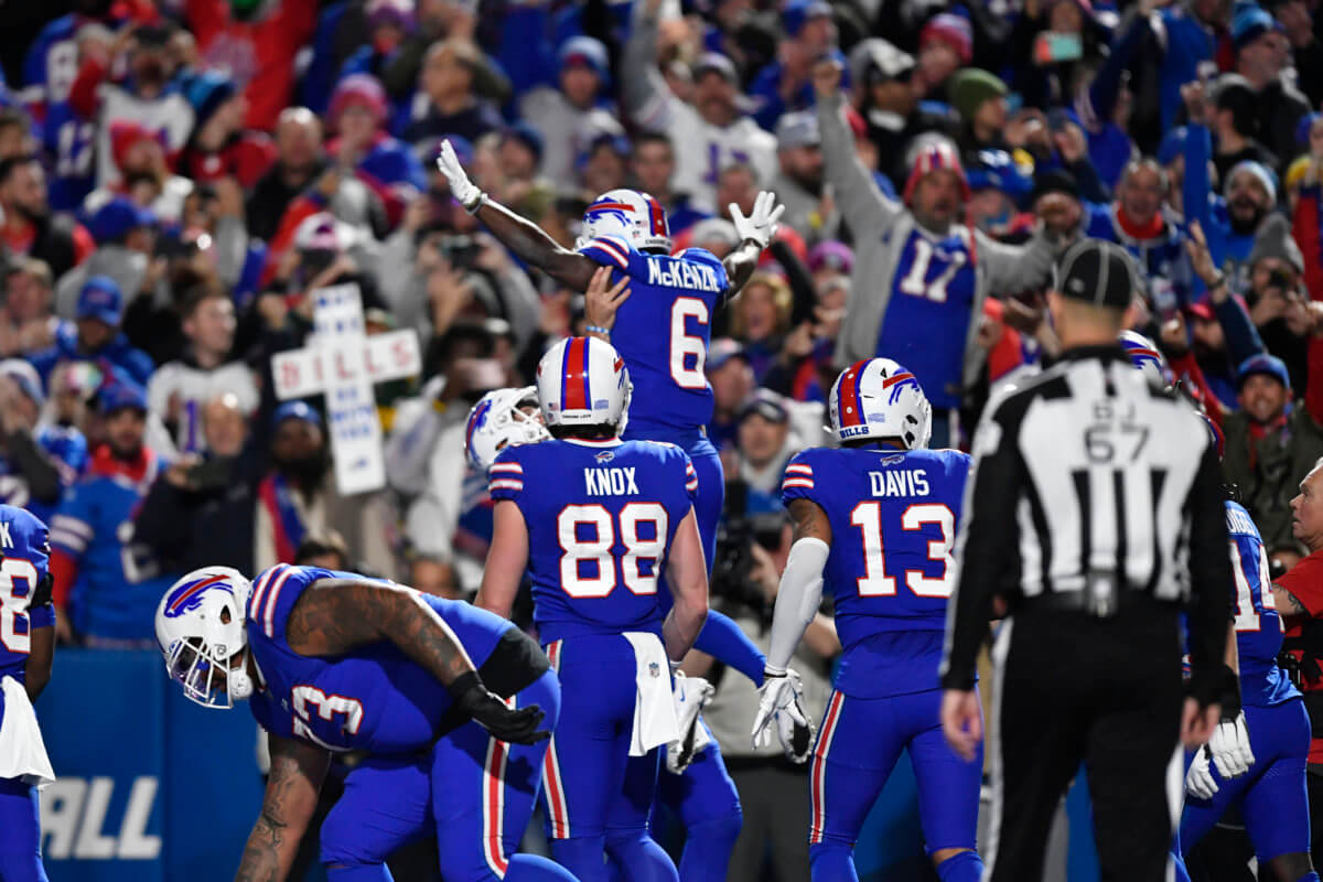 Buffalo Bills studs and duds after their Week 8 victory over the Green ...