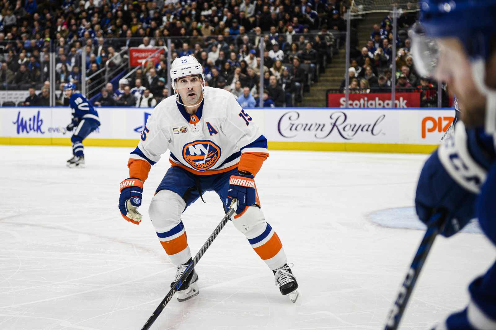 Islanders injury updates: Cal Clutterbuck still out, Kyle Palmieri ...