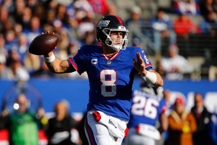 Giants’ OTAs Begin with Key Storylines to Watch