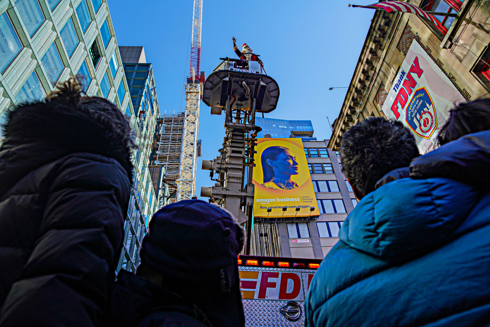 FDNY rescues Santa from New York City Fire Museum’s roof in return of ...