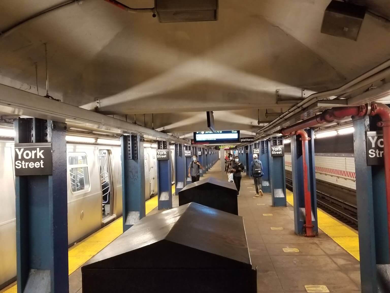 Danger in the air: Subway stations near rivers have poorest air quality ...