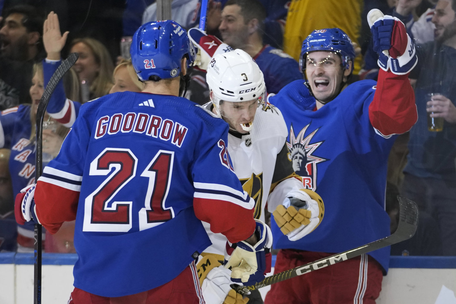 Rangers head to break with 4-1 victory, Chris Kreider scores 20th goal ...
