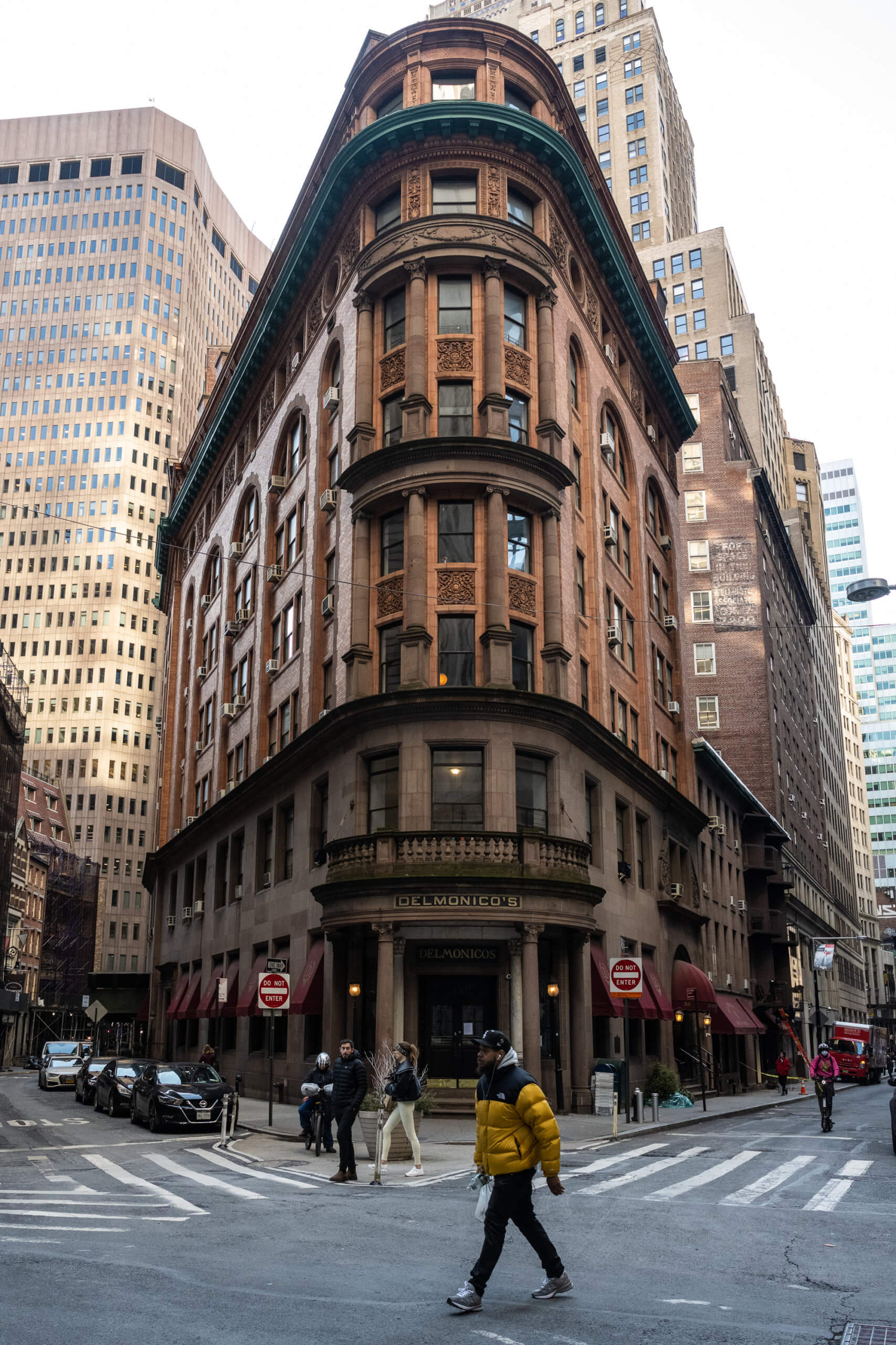 Drama at Delmonico’s: Fight over trademark puts reopening of landmark ...