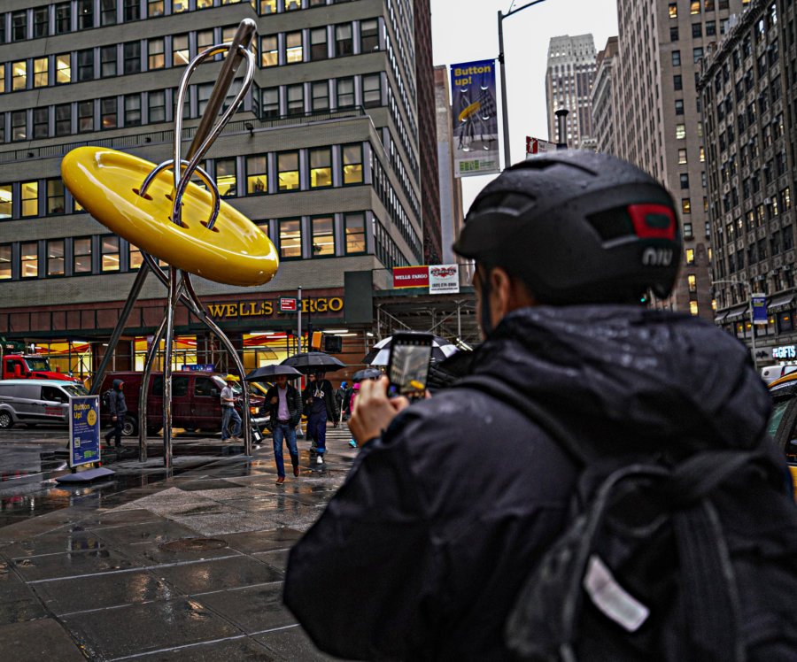 Button up! Garment District’s iconic button gets new threads | amNewYork
