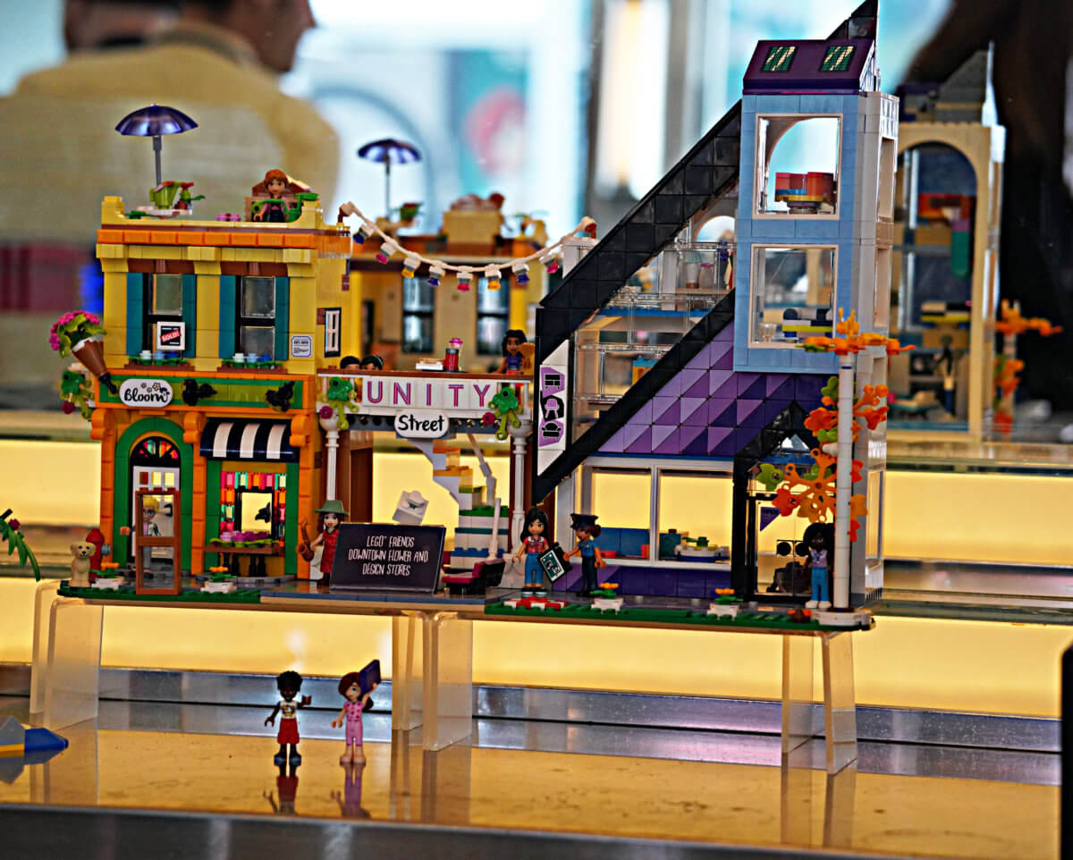 SEE IT: Lego gives iconic Empire Diner in Chelsea a family-friendly ...