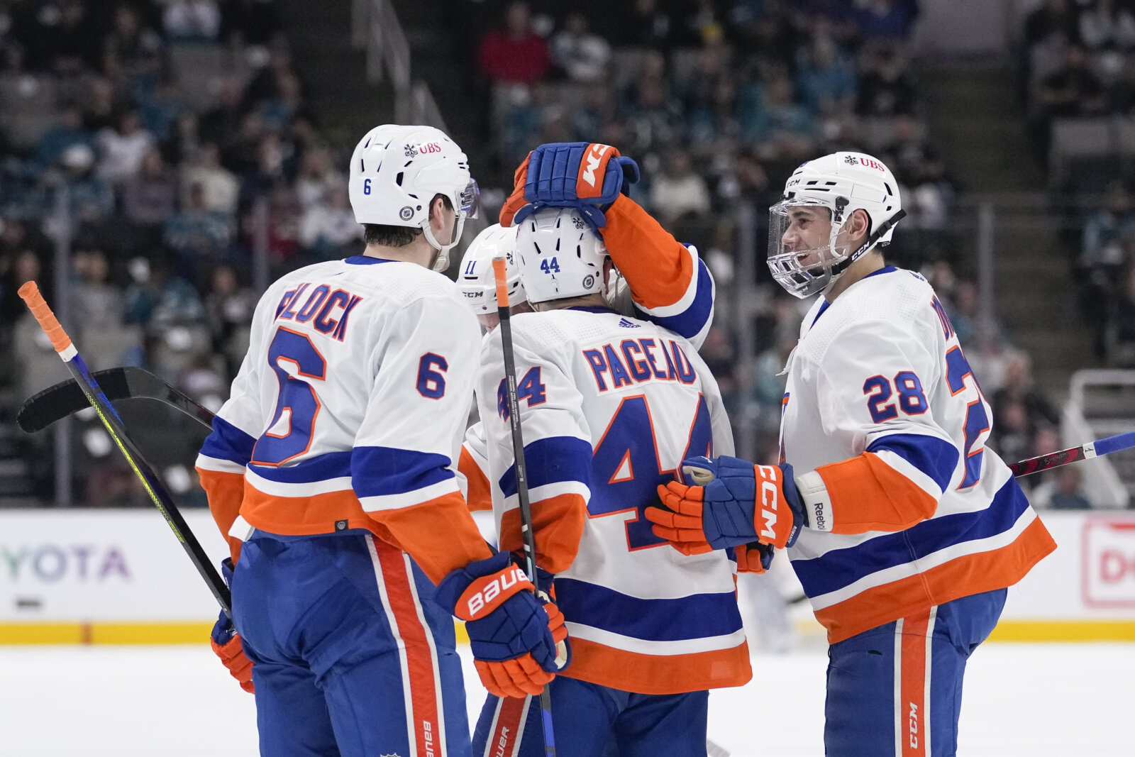 Alexander Romanov injury: Islanders D-man’s Game 2 status still ...