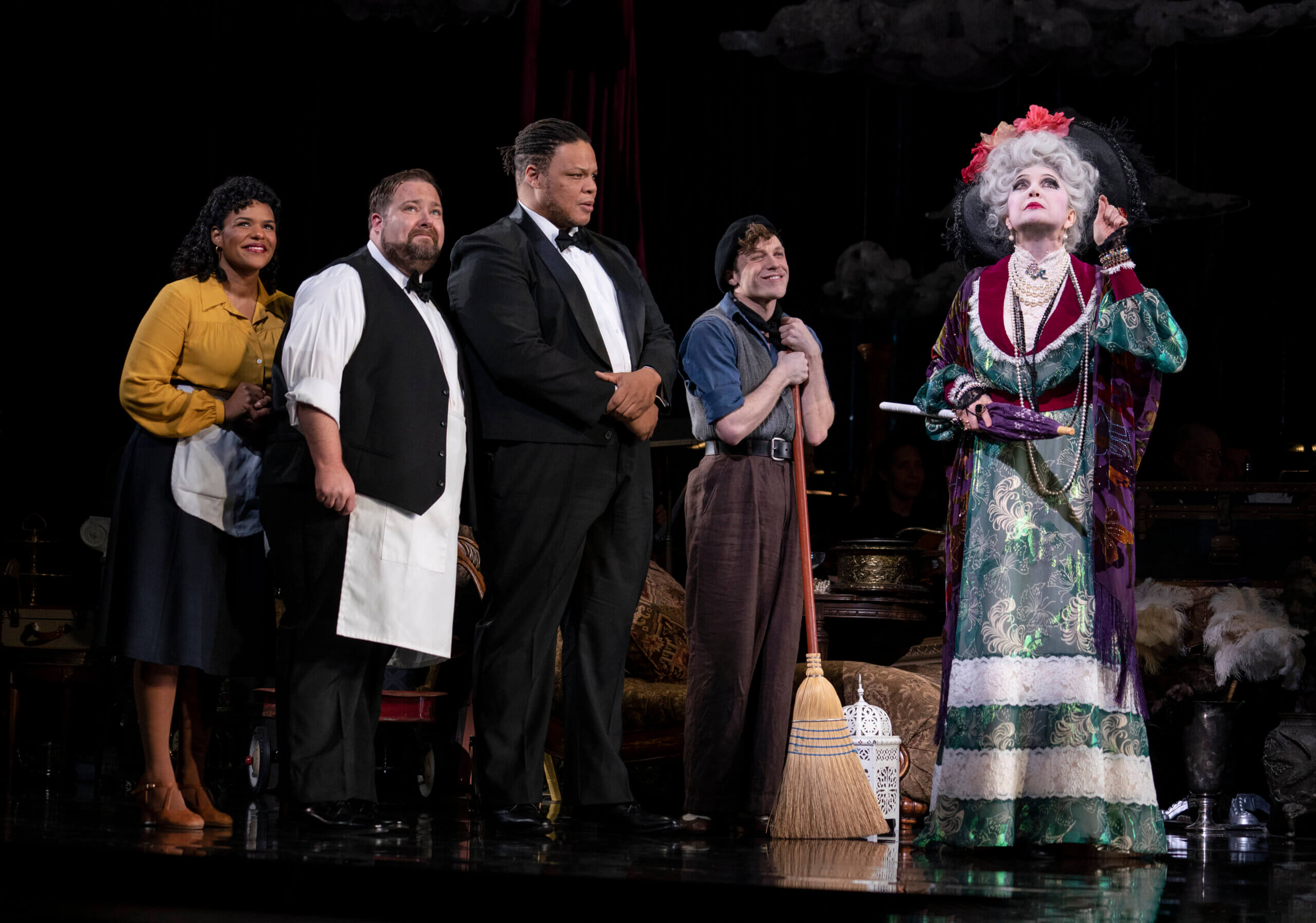 Donna Murphy Shines in ‘Dear World’ Review