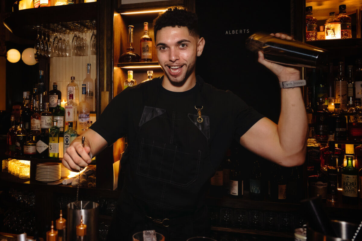 Albert’s bar brings back 50s nightlife nostalgia to Midtown | amNewYork