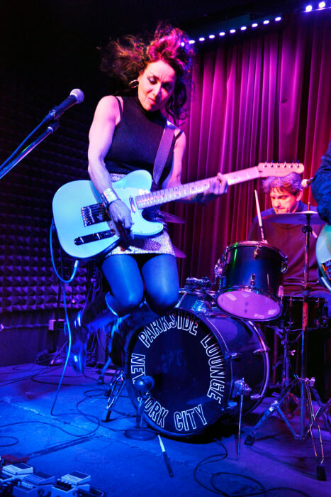 ‘Rock chick’ and ‘theater baby’ Jana Peri shows off her vast range of ...