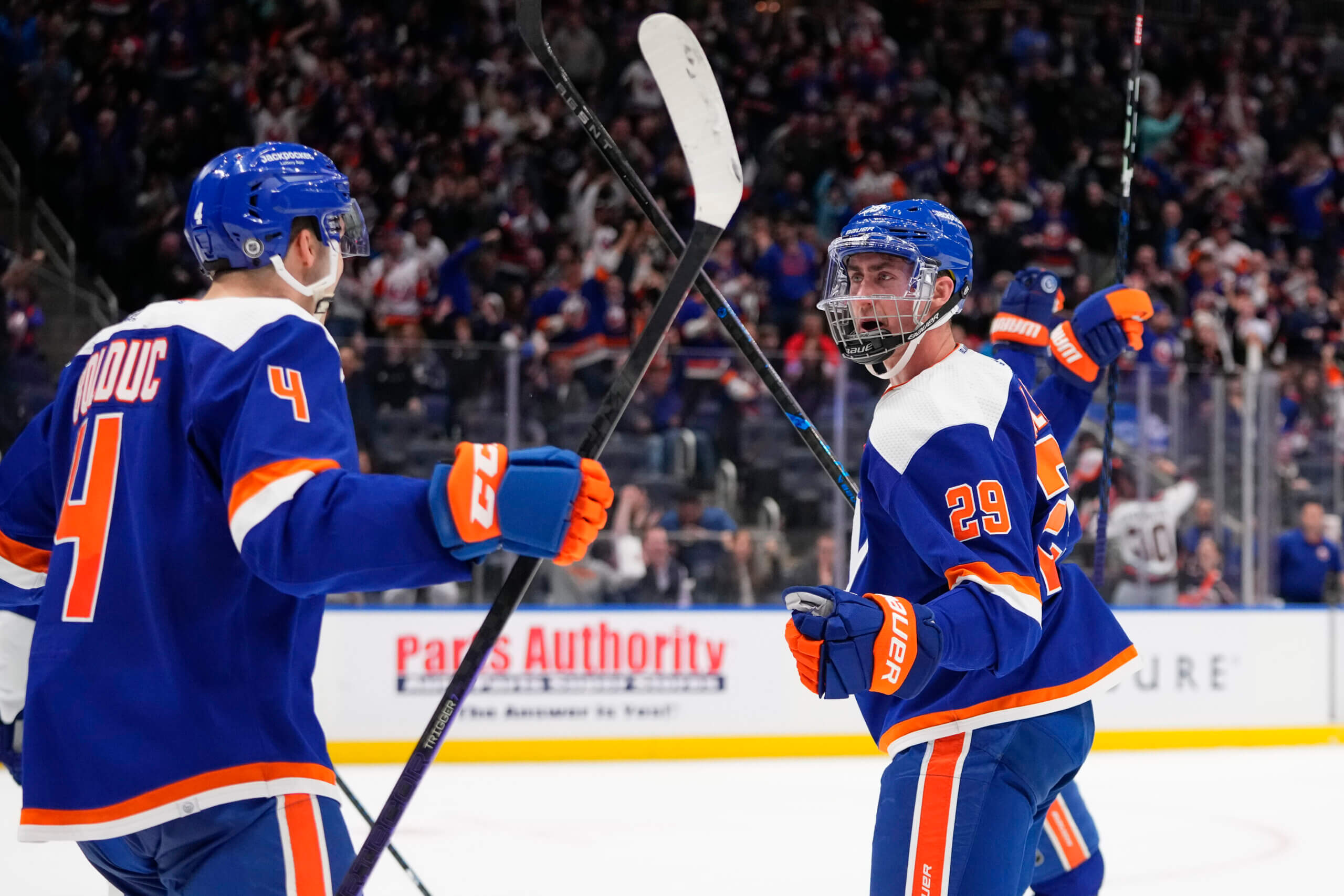 Brock Nelson tallies 3 points, Islanders stay in playoff spot with 6-1 ...