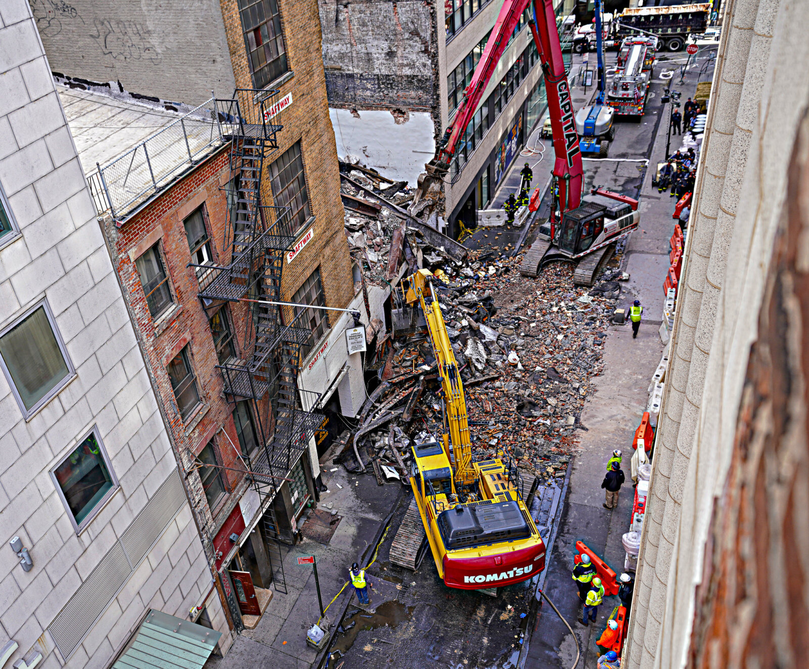 Parking garage collapse: Demolition continues in Financial District ...
