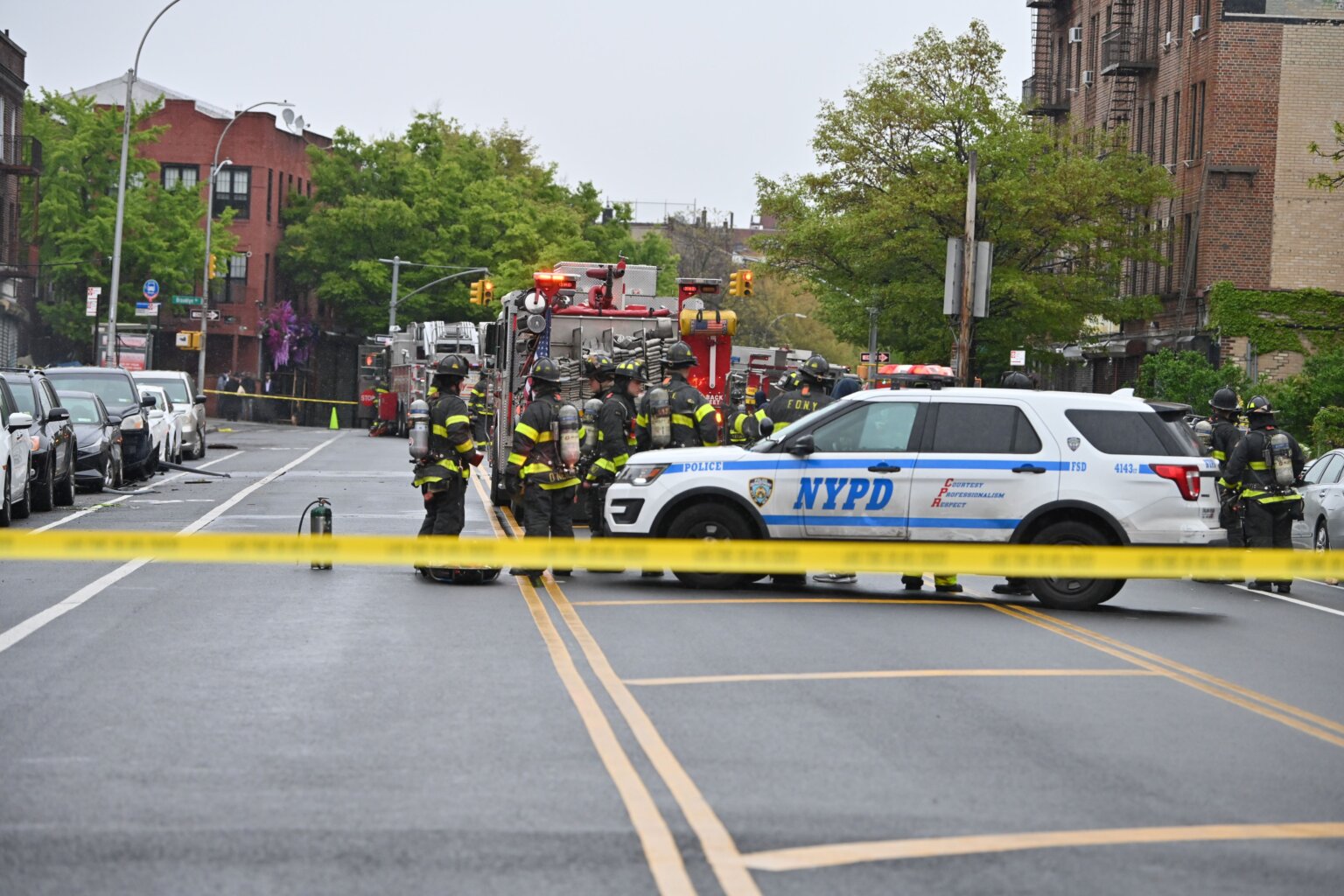 Brooklyn Firefighters Battle Triple Manhole Fire