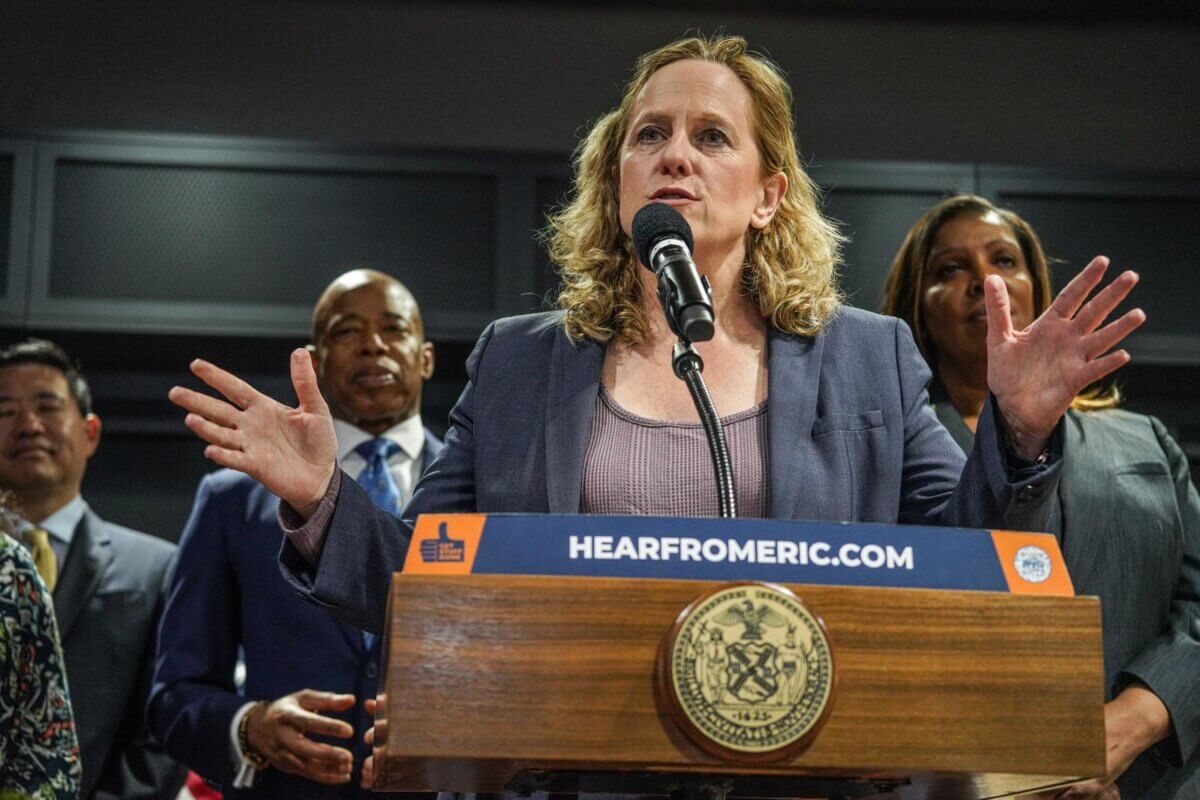 War on shoplifting: New York City seeks to combat retail thefts with ...