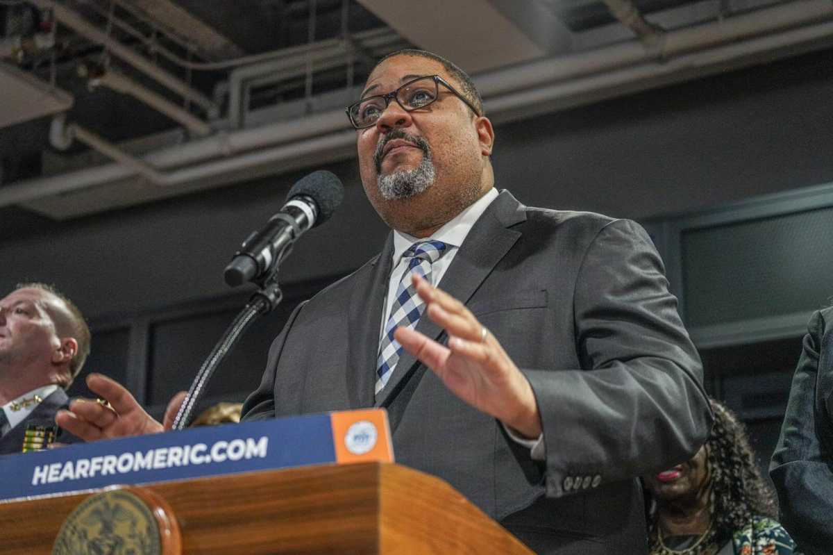 Manhattan DA launches new program to support victims of violent crimes