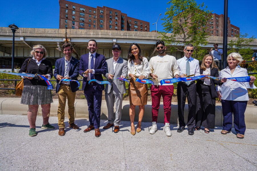 Stuyvesant Cove Park reopens after three years of coastal resiliency ...