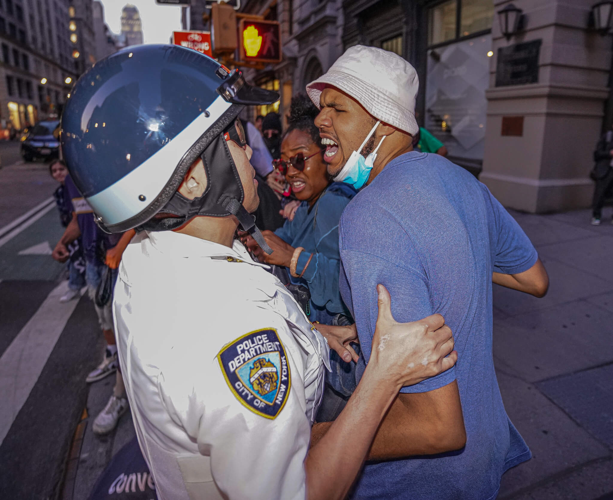 NYC protesters claim cops are moving more quickly, and aggressively, in ...
