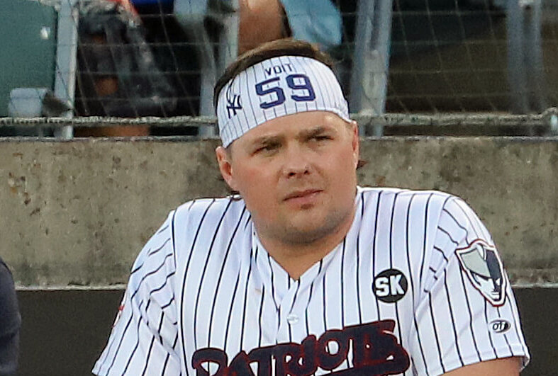 Luke Voit Eyes Mets’ Roster Spot in 2024 Spring Training