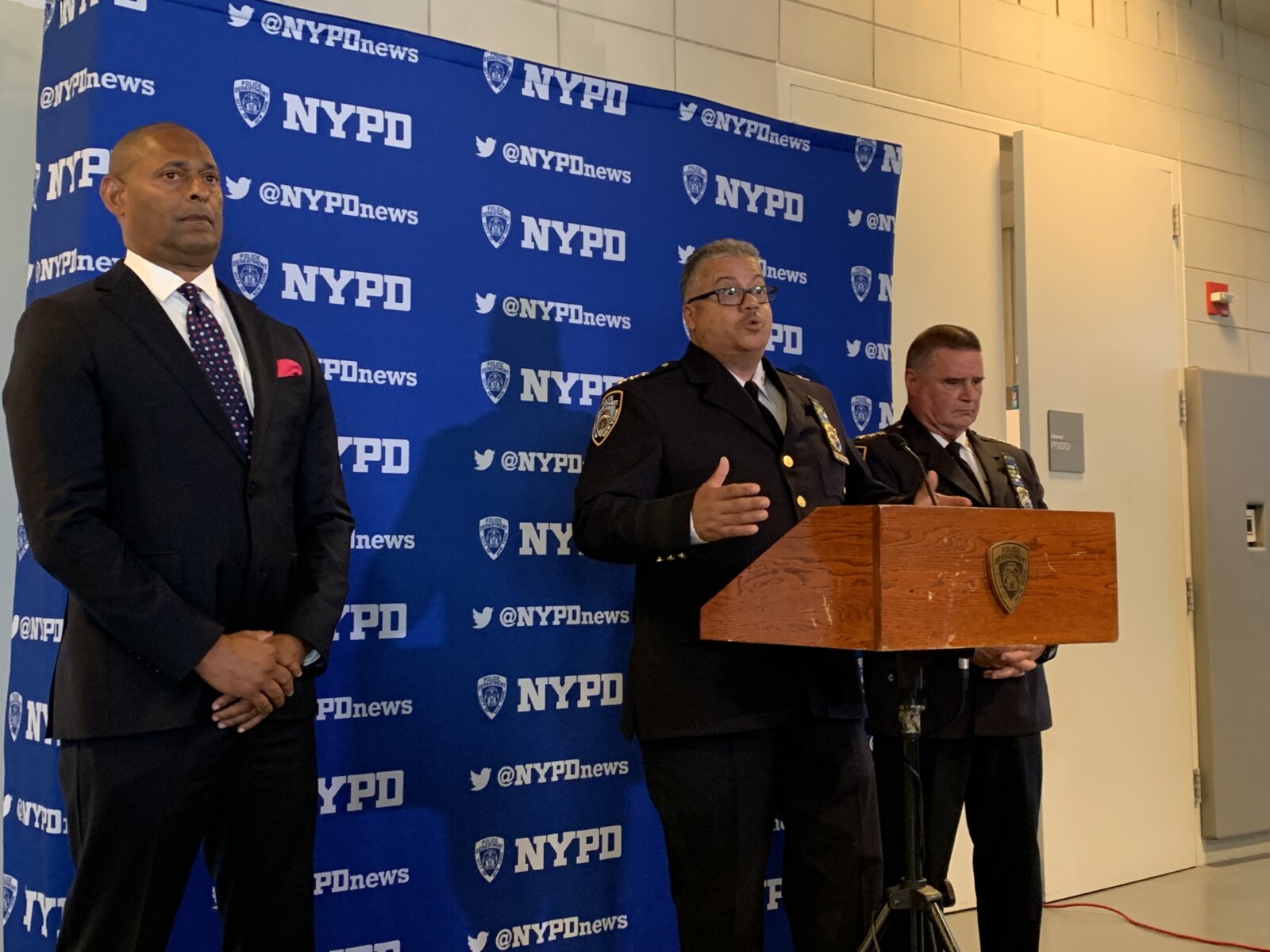 Encrypted Police Radios Spark Transparency Debate