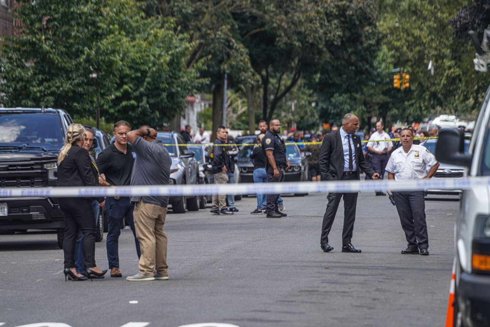 NYPD officer and his father found dead in Bronx home, sources say ...