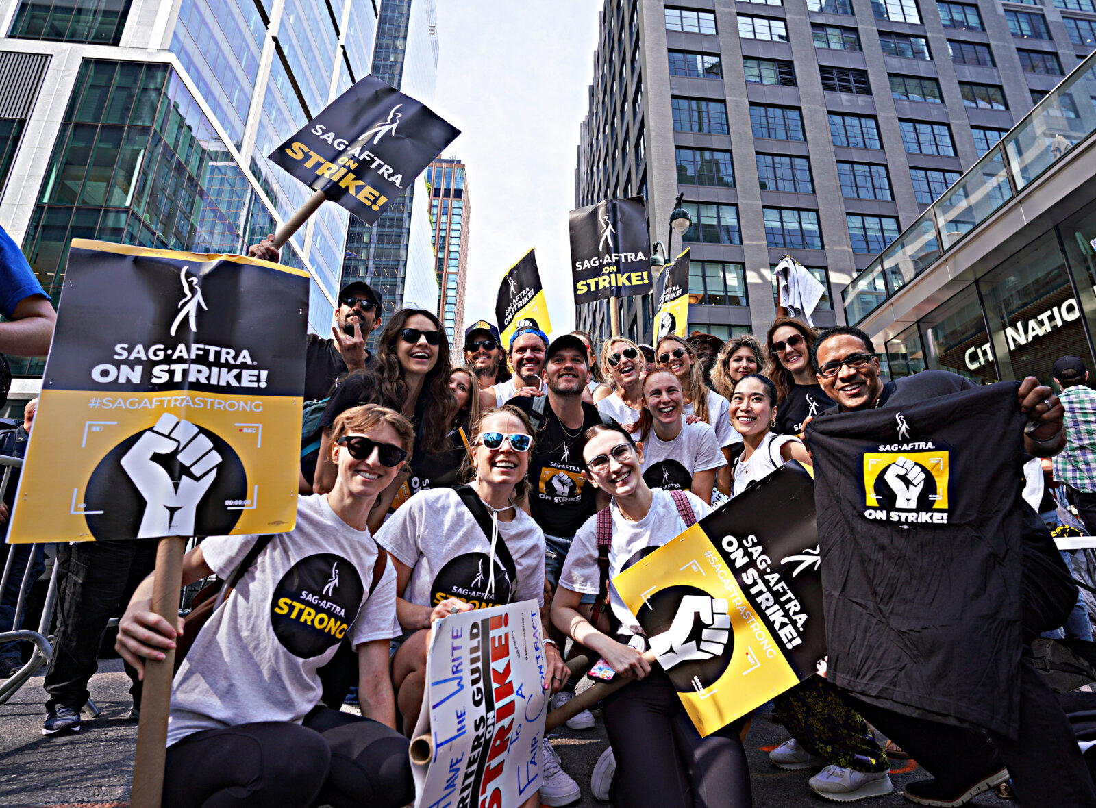 Unions Rally with SAG-AFTRA: Solidarity Day Observed