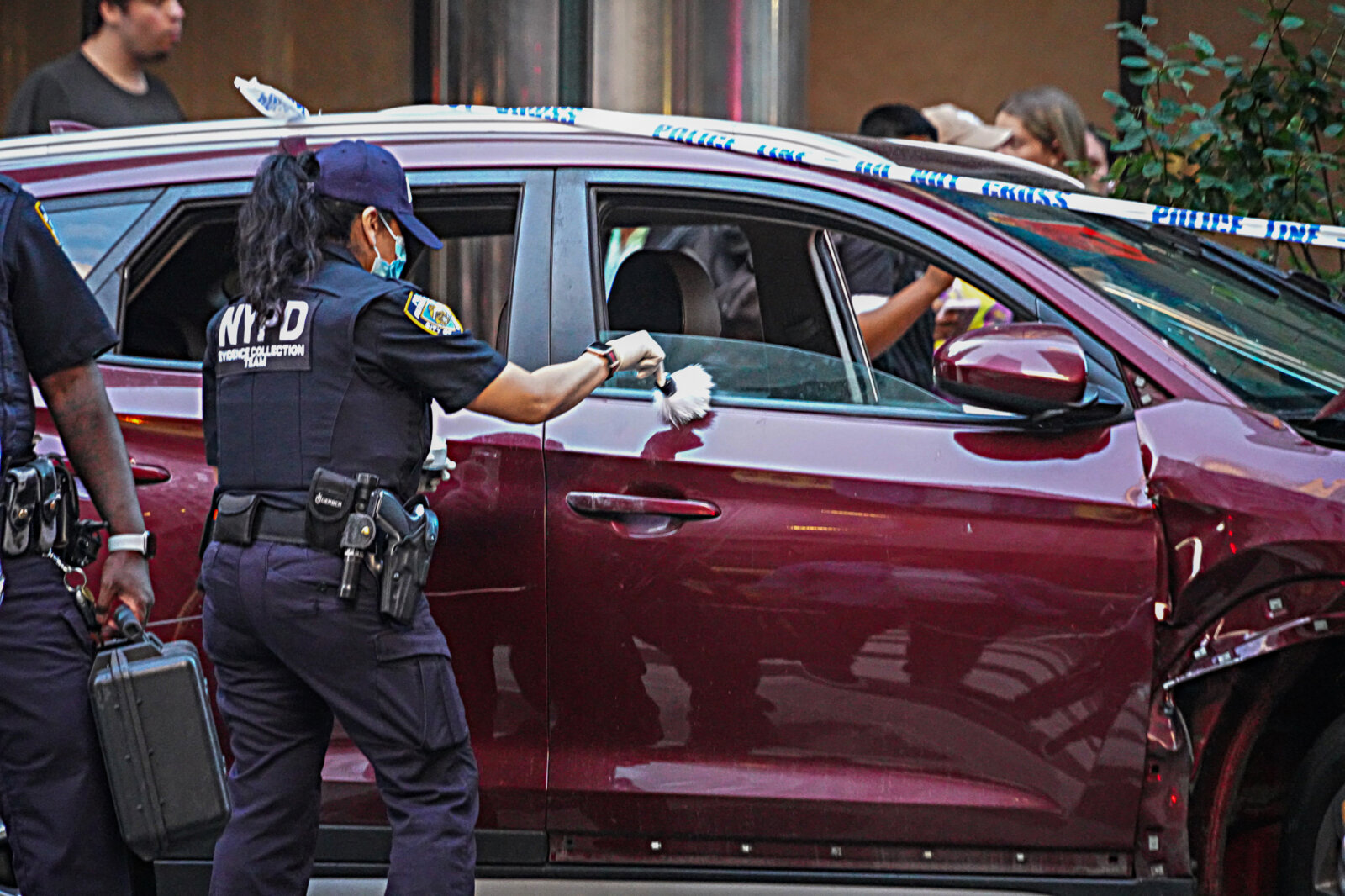 Midtown mayhem: New Yorkers help police apprehend driver who mowed down pedestrians near Grand ...