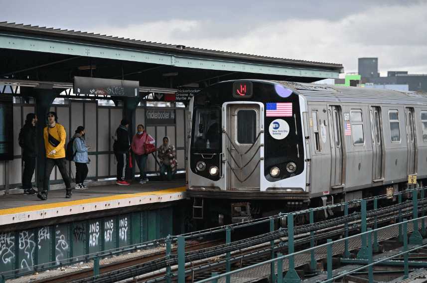 M Train Shutdown for Switch Replacement