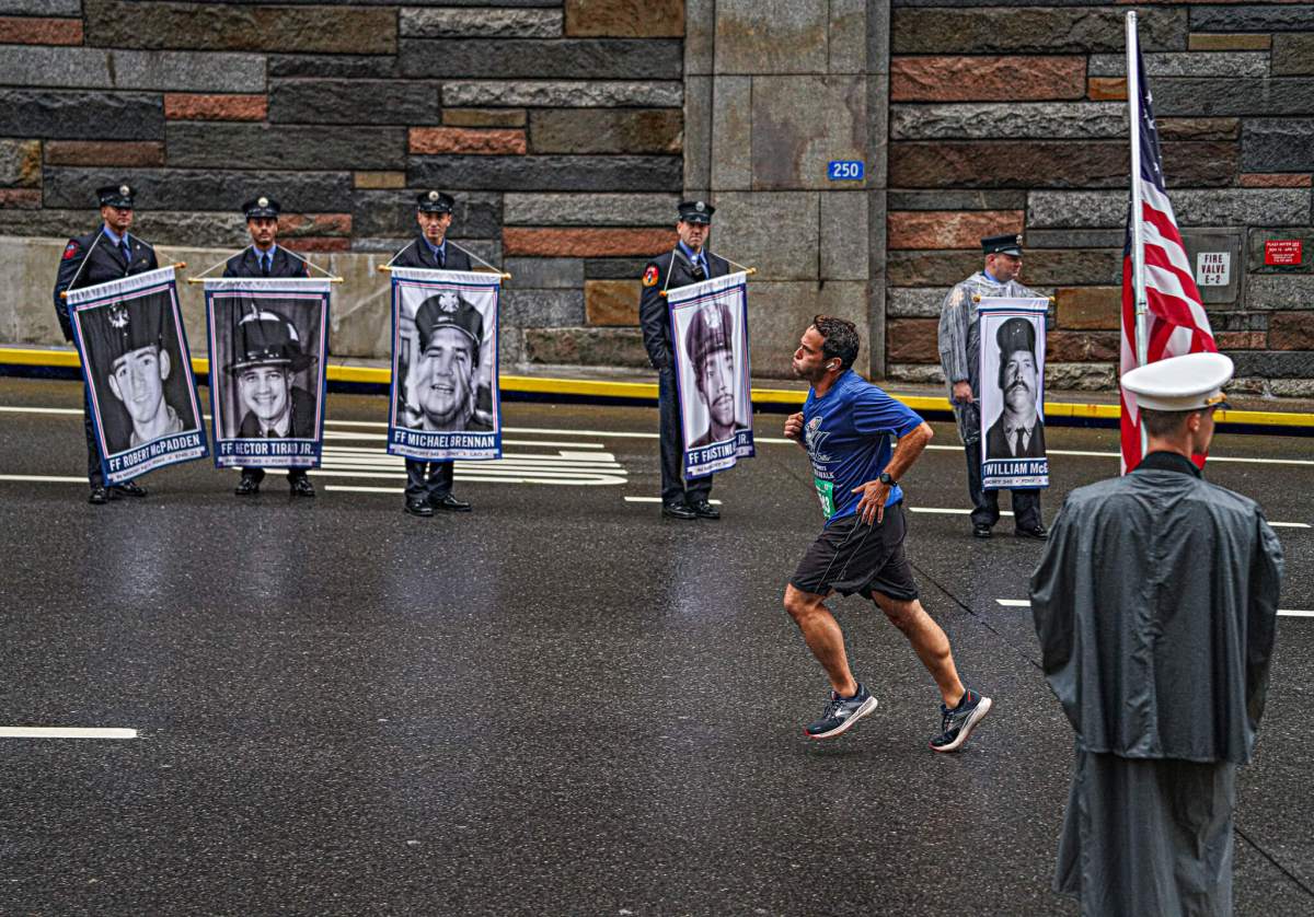Running to Remember 9/11: Thousands jog from Brooklyn Battery Tunnel to ...