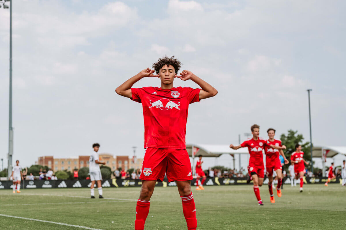 Red Bulls Sign 15-Year-Old Julian Zakrzewski Hall